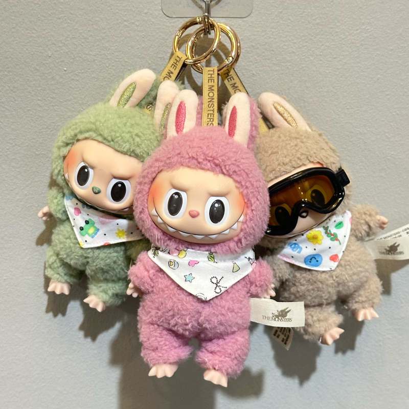 Labubu size: ผ้ารองคอ Labubu 🍼 (ไม่รวมแว่นและชุด) | Shopee Thailand