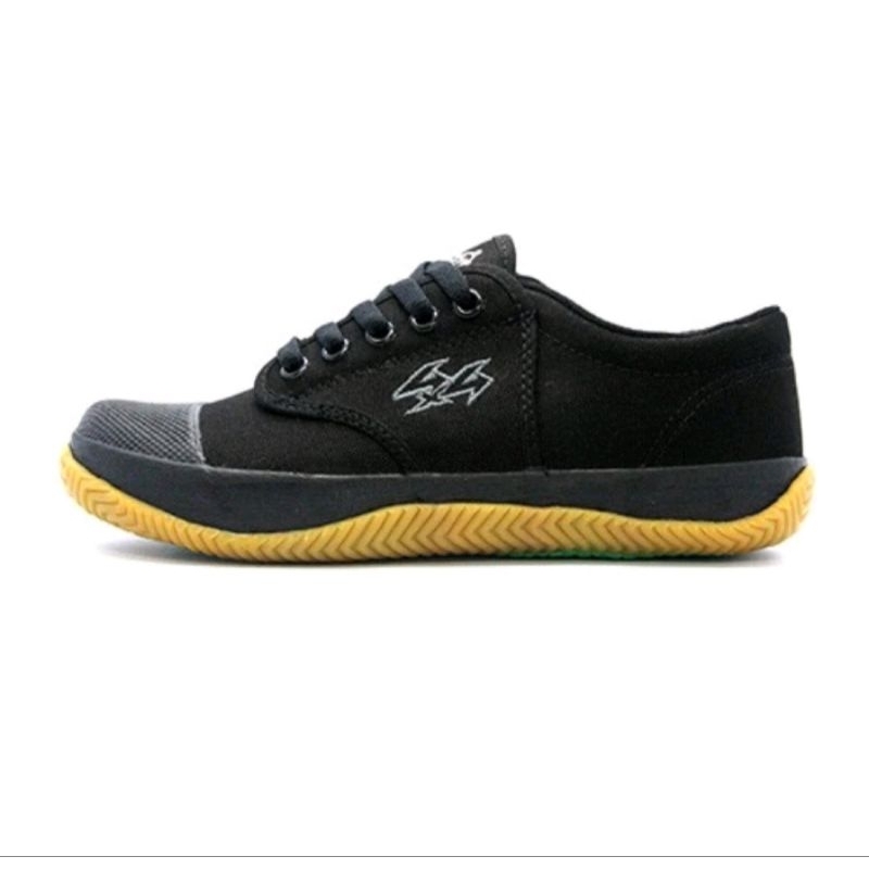Breaker Futsal BK4 รองเท้านักเรียน รองเท้าผ้าใบนักเรียน เบรกเกอร์ฟุตซอล ...