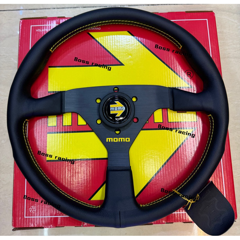 พวงมาลัยรถ พวงมาลัย MOMO v35 ก้านตรง 13.5นิ้ว | Shopee Thailand