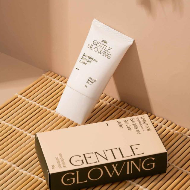 GENTLE GLOWING Everyday Me Sun Care Lotion SPF50 PA+++ (30g) ครีมกันแดด ...