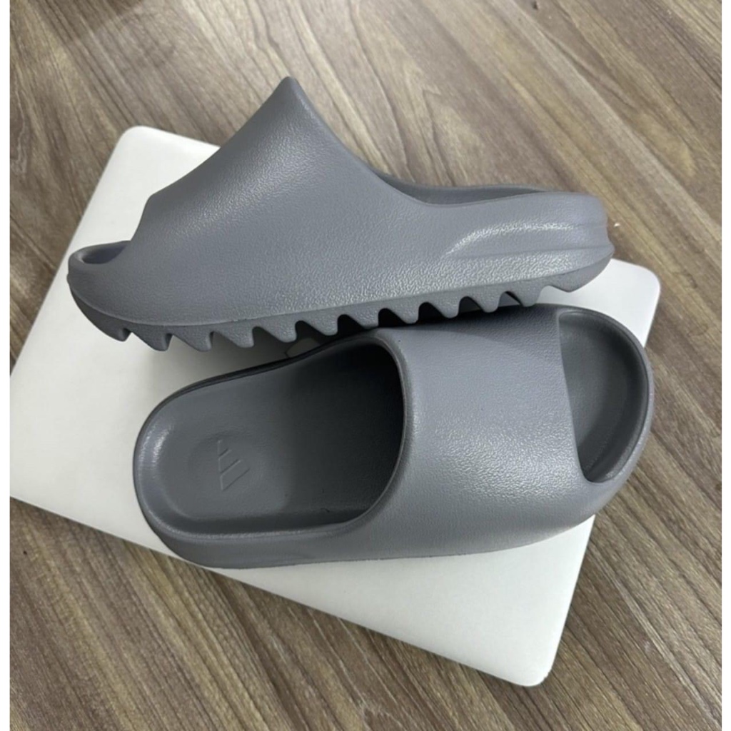 🔥ลดเพิ่ม50🔥 Yeezy Slide รองเท้าแตะสไลด์ พื้นนุ่มใส่สบาย | Shopee Thailand