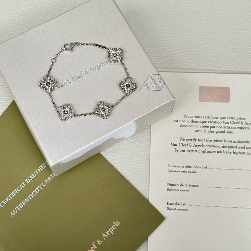 💎Van cleef สร้อยข้อมือแบรนด์ กำไลแฟชั่น | Shopee Thailand