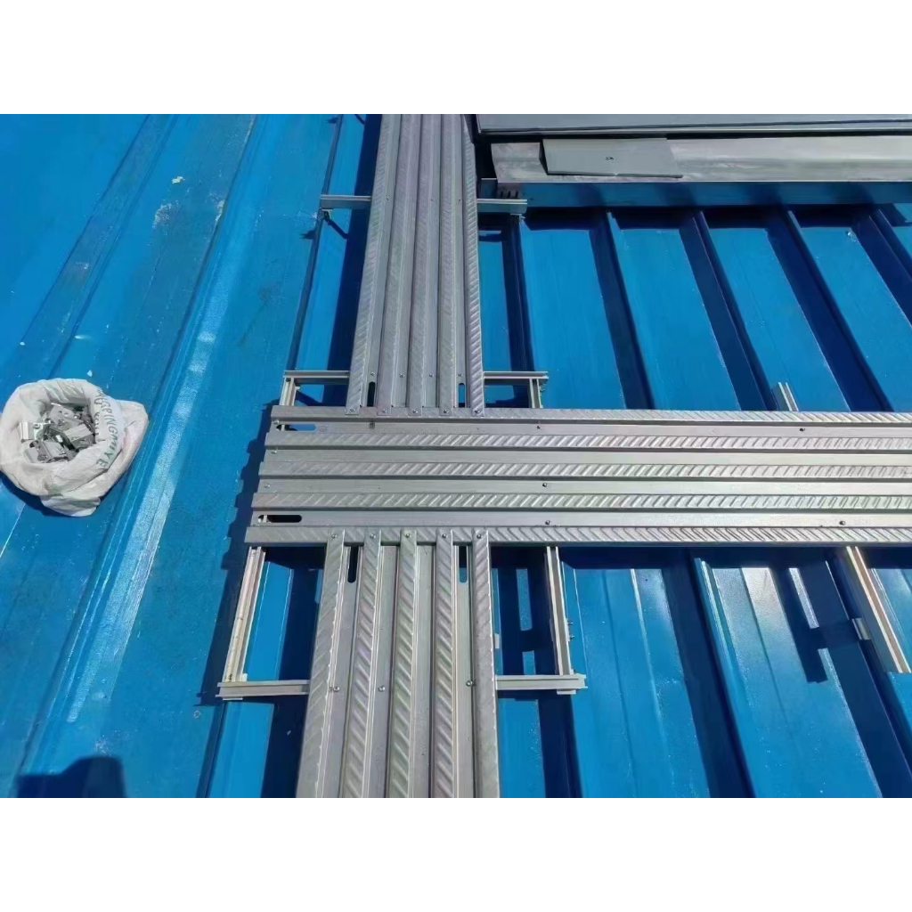 zam walkway 4.0 used on the rooftop for people walk and do some solar ...