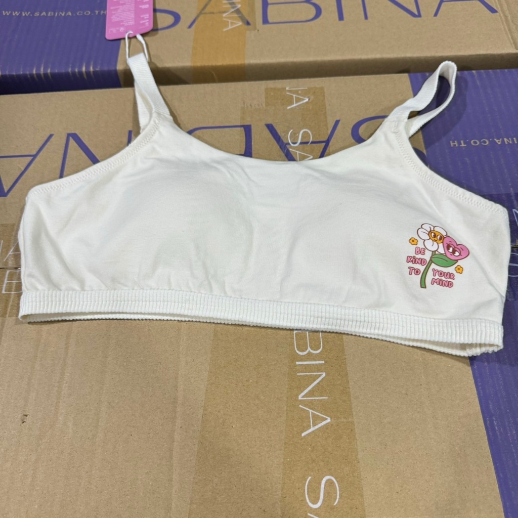 Sabina เสื้อชั้นใน รุ่น SABINA KIDS รหัส SBC23018 สีครีม | Shopee Thailand