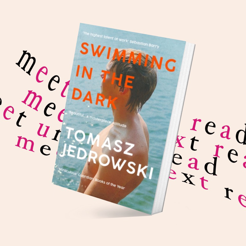 [แถมปก] Swimming In The Dark by Tomasz Jewdrowski (หนังสือภาษาอังกฤษ ...