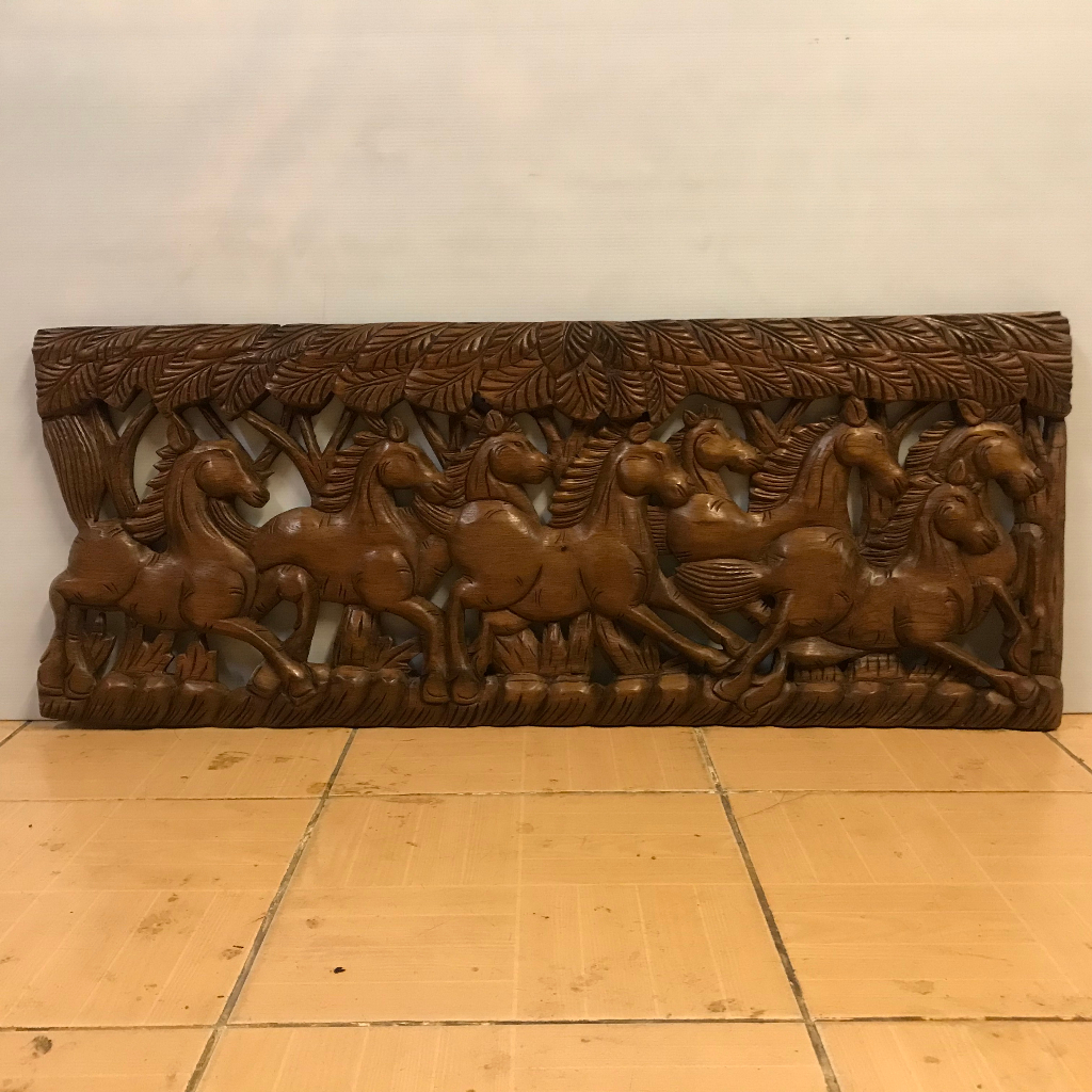 แผ่นไม้แกะสลัก ไม้สัก แกะสลัก รูปม้า ม้ามงคล 8 ตัว ขนาด 35x90 cm.ประดับตกแต่งผนัง งานฝีมือ (มี 2 ...