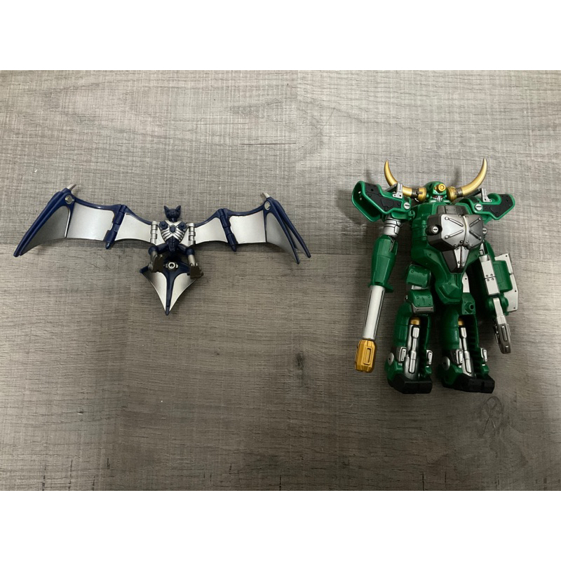 Mirror monsters EX ค้างคาว และ แมกนูกิต้า | Shopee Thailand