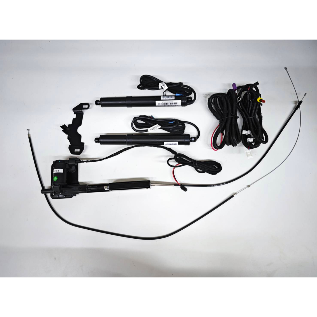 Tesla Model y ประตูดูด + มือจับ RGB + frunk open 35000 | Shopee Thailand