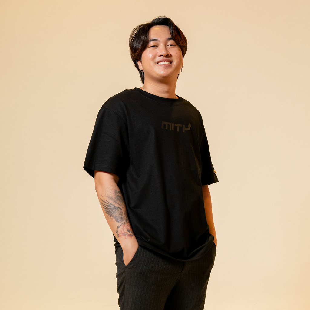 MiTH เสื้อยืดโอเวอร์ไซซ์ ผ้าคอตตอน 100% ลาย MiTH OG T-shirt - All Black ...