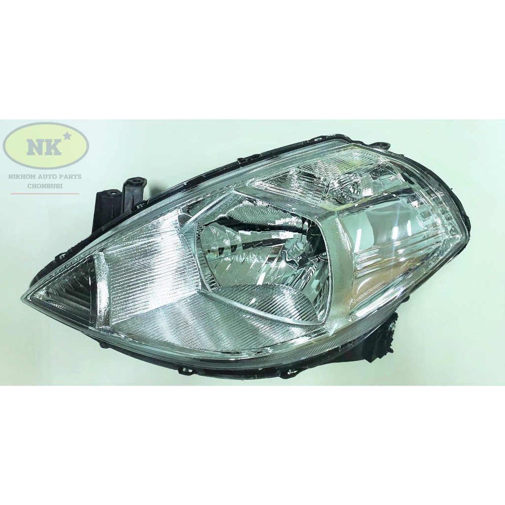 ไฟหน้า นิสสัน ทีด้า 06'-08' โฉมแรก / Nissan Tiida 06'-08' (ราคาต่อข้าง ...