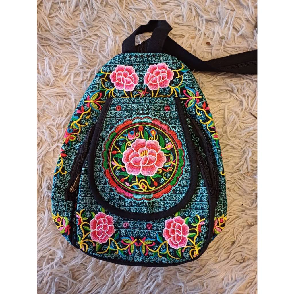 เลือกลาย กระเป๋าเป้ ผ้าปัก กระเป๋าม้ง Thai Hmong Shoulder School ...