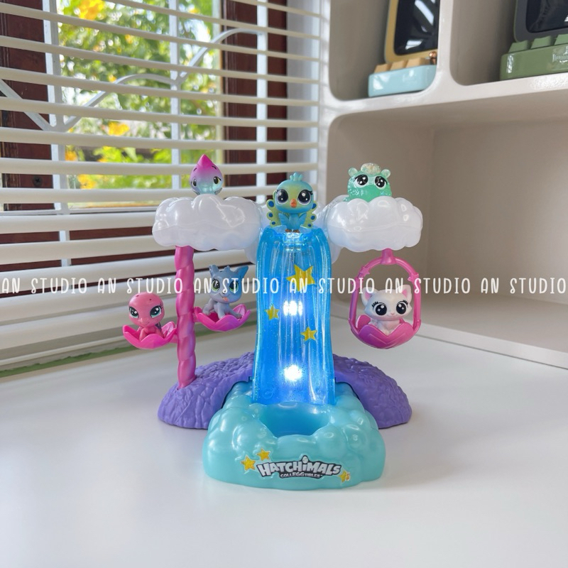 Hatchimal Colleggtible Shimmer Waterfall Light Up ของเล่นมือสองสภาพสวย ...