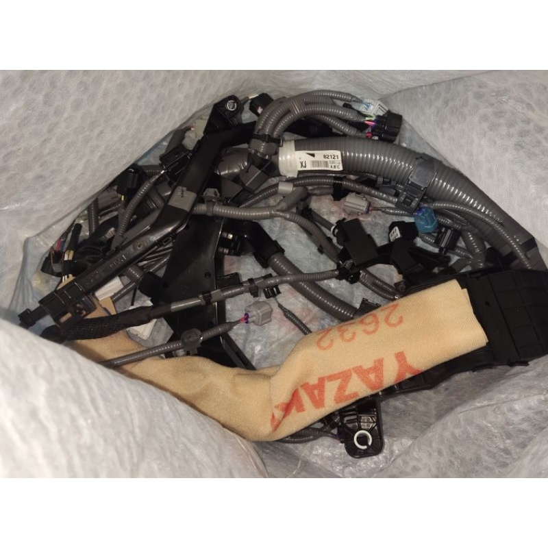 ชุดสายไฟห้องเครื่องยนต์รีโว่โตโยต้าแท้ศูนย์ 82121-KK522/82126-KK010 ...