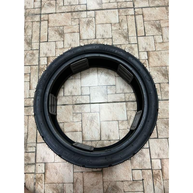 ยางนอกยี่ห้อ NJK เบอร์ 90/70-12 | Shopee Thailand