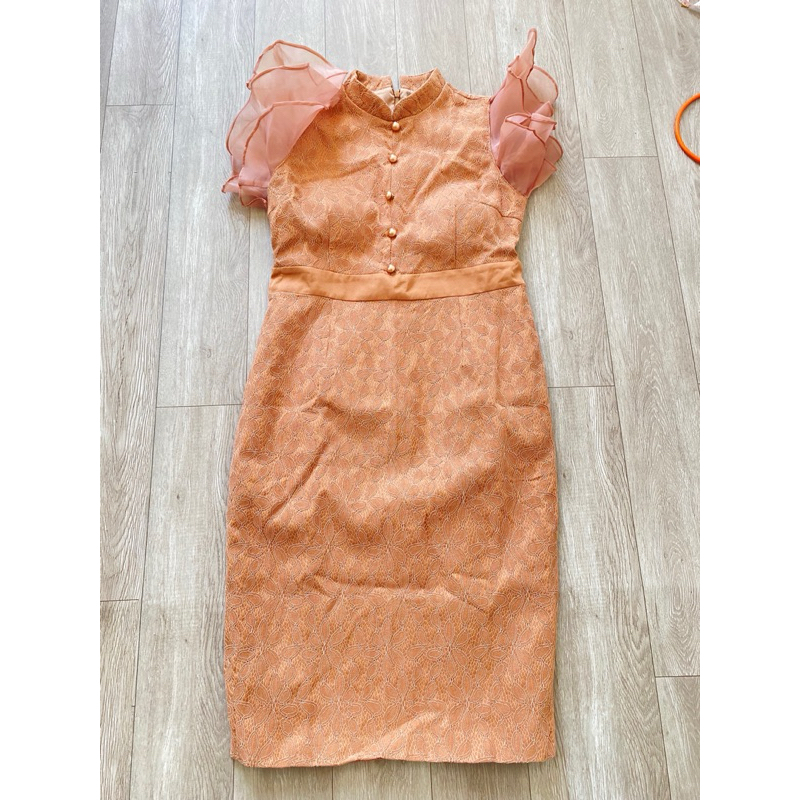 ชุดเดรสงานป้าย Nannaphat ไซส์ L | Shopee Thailand