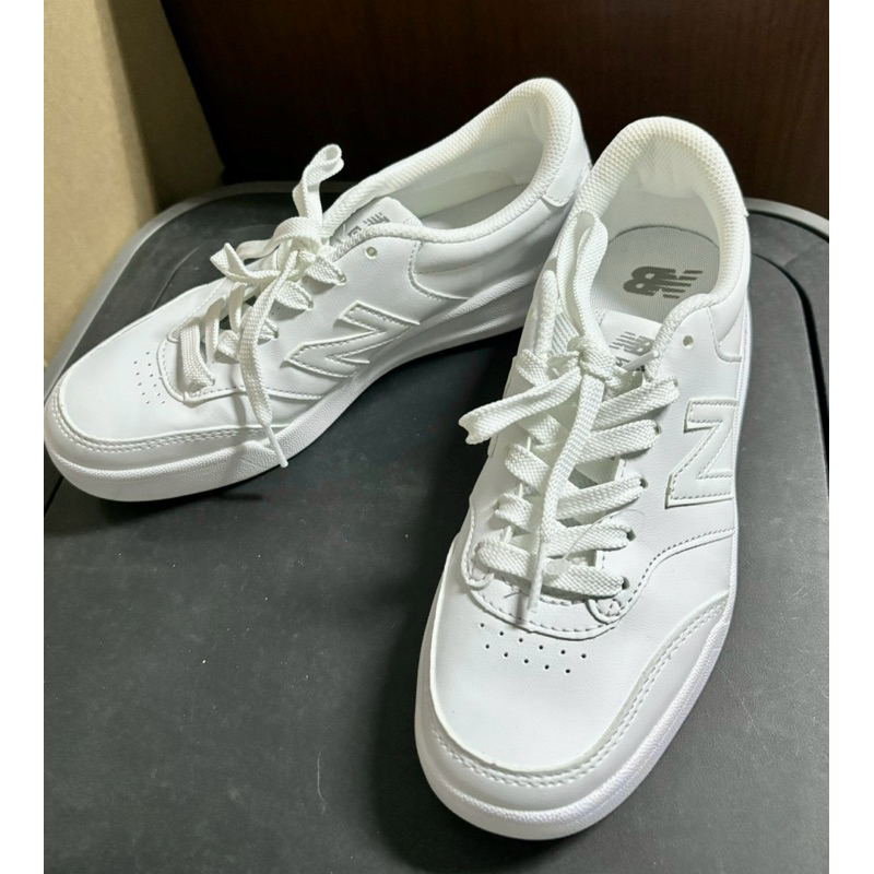รองเท้าผ้าใบ สีขาว New Balance CT60 แท้จากญี่ปุ่น มือสองใส่ครั้งเดียว ...