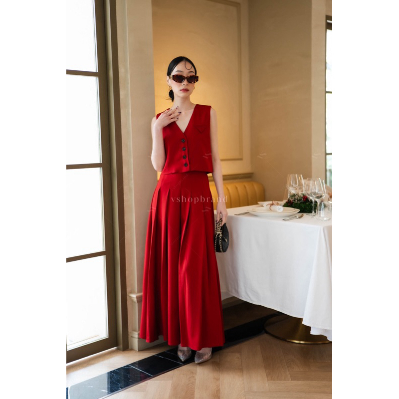 Set เสื้อแขนกุดผ้าพื้น + กระโปรงยาวจับจีบ ป้ายVshop | Shopee Thailand