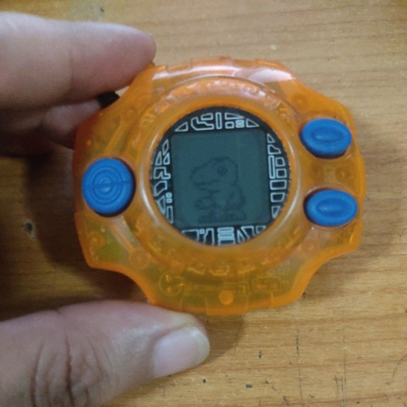 digimon digivice d2 jp แท้ เล่นได้ปกติ ตำหนิจอมึด จอดวง | Shopee Thailand