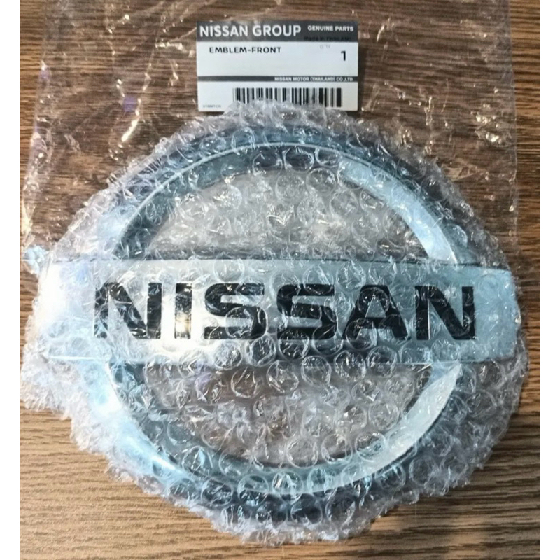 📌แท้ศูนย์ โลโก้ กระจังหน้า NAVARA NP300 ขนาด 16.5x14cm (UUR-62890-4JA0A ...