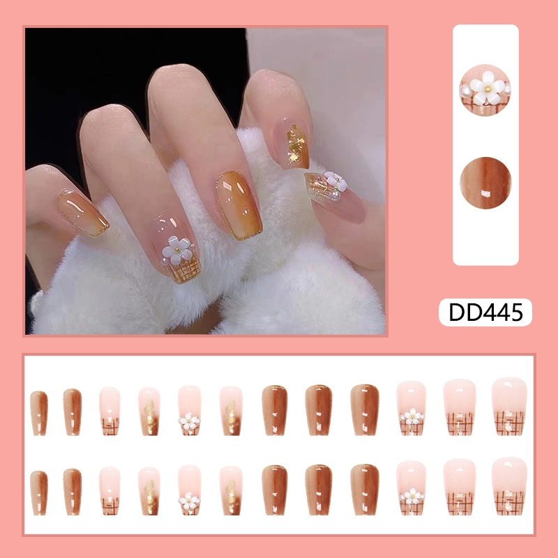 เล็บปลอมสำเร็จรูป เล็บปลอมยาว กันน้ำ ทำเล็บแฟชั่น หลากหลายสไตล์ กล่องละ ...