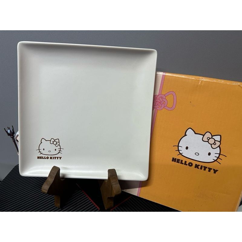 จานSanrio Hello Kitty Square Plate Ceramic Lawson 18.5 cm | Shopee Thailand