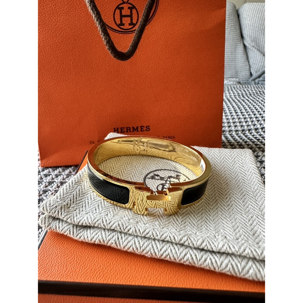 กำไล Hermes Clic H bracelet มือสอง ของแท้ มีใบเสร็จ Size22" | Shopee Thailand