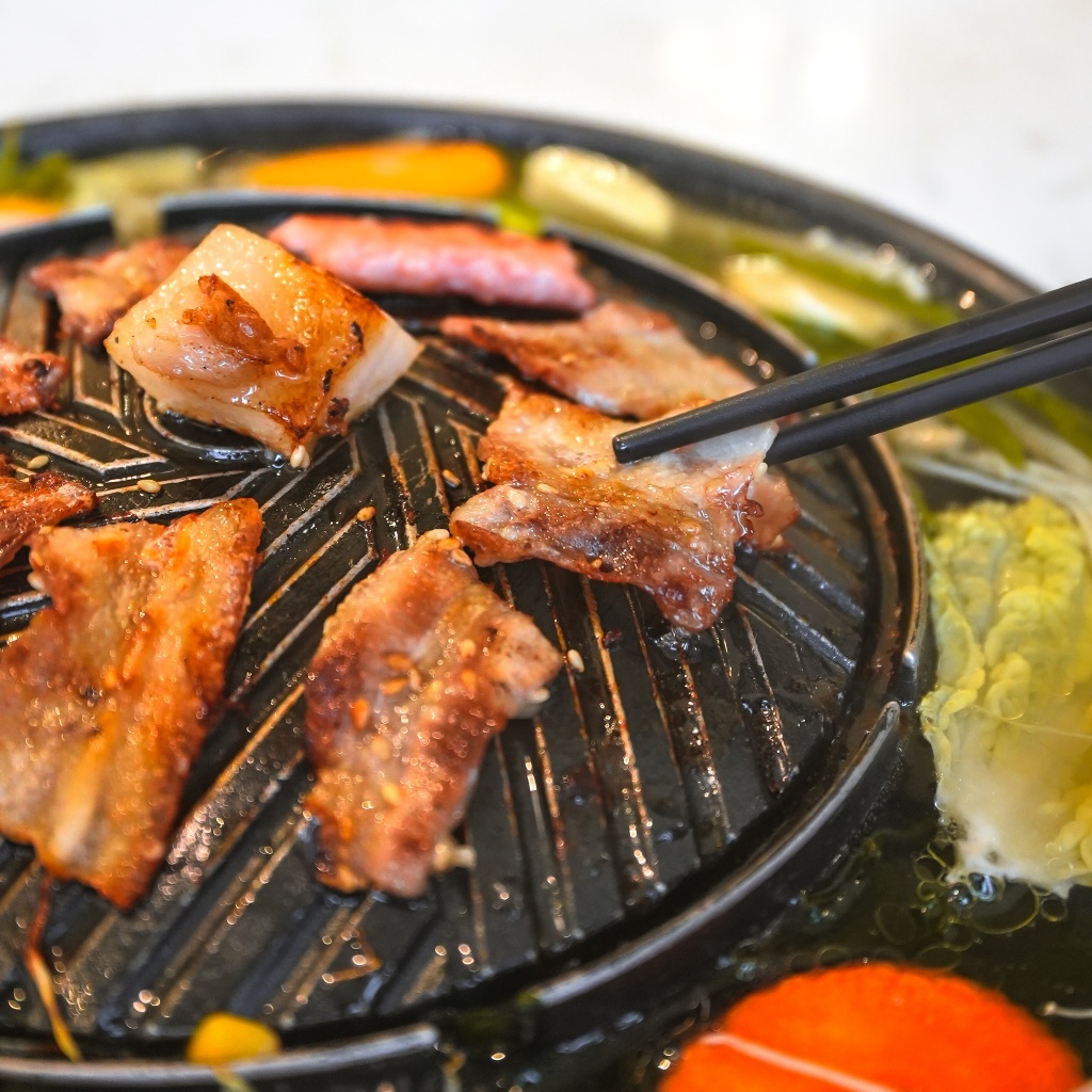 SUKI & BBQ Sauce 360g น้ำจิ้มสุกี้อร่อยมากเผ็ด รสชาติเป็นเอกลักษณ์ แบรนด์ "Mai Phed Mai Aroi ...