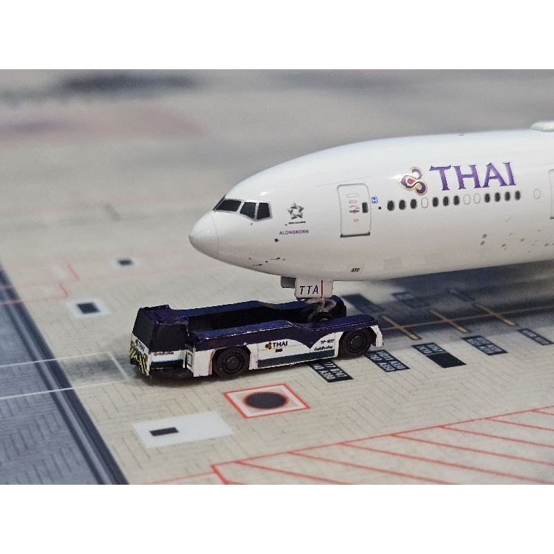 โมเดล รถลากเครื่องบิน การบินไทย Thai Airways Push Back Truck Scale 1: ...