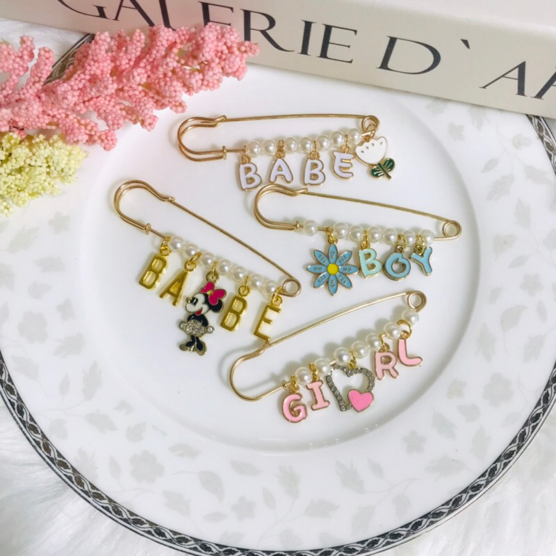 🌷KN24 เข็มกลัดคนท้อง ตัวอักษร (พร้อมส่ง) สไตล์แฟชั่นเกาหลี 7 ซม. ...