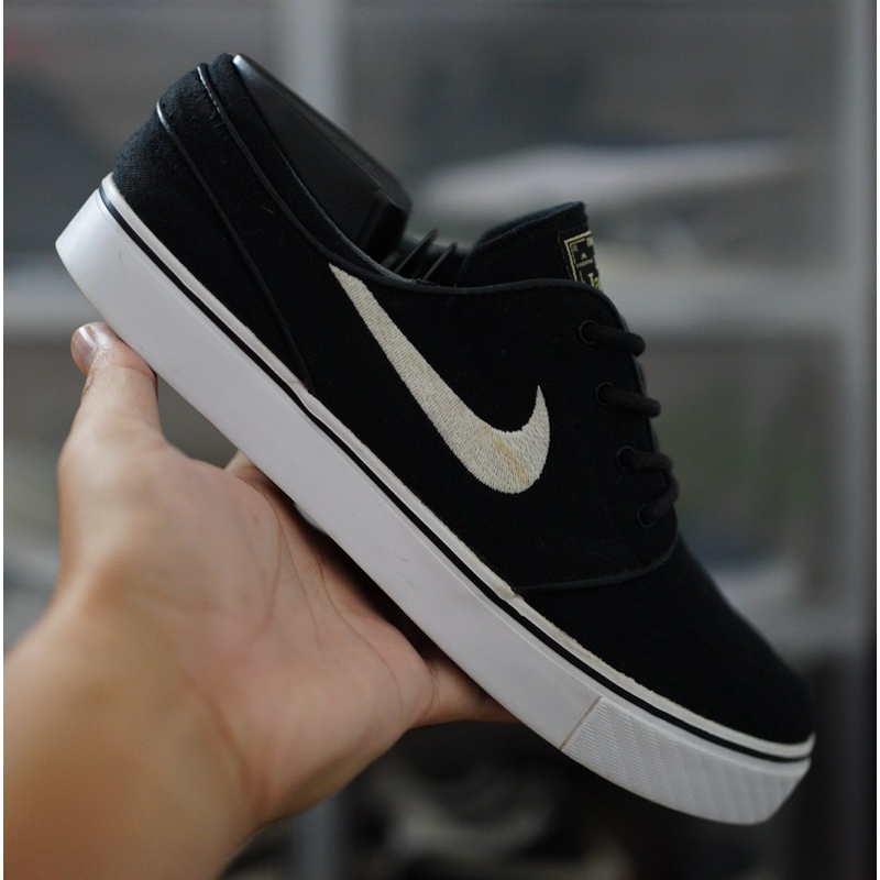 Nike SB Zoom Stefan Janoski Black/White 8us | Shopee Thailand