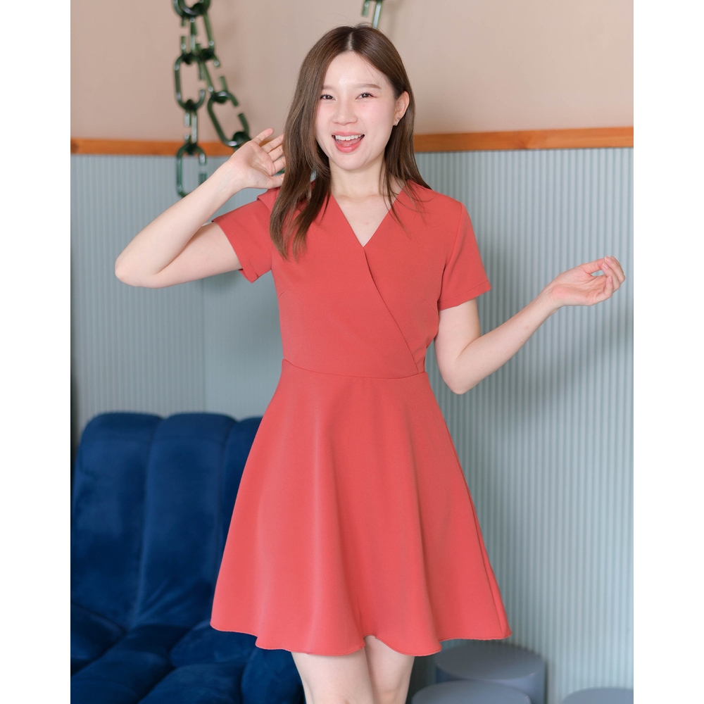 CRAYONBRAND - ชุดเดรส รุ่น Jasmine dress (pepe) | Shopee Thailand