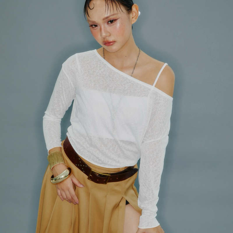 MELT.INMOMENTS Swoon Top เสื้อแขนยาวปาดไหล่ (ซื้อผ่าน Shopee Video ลด ...