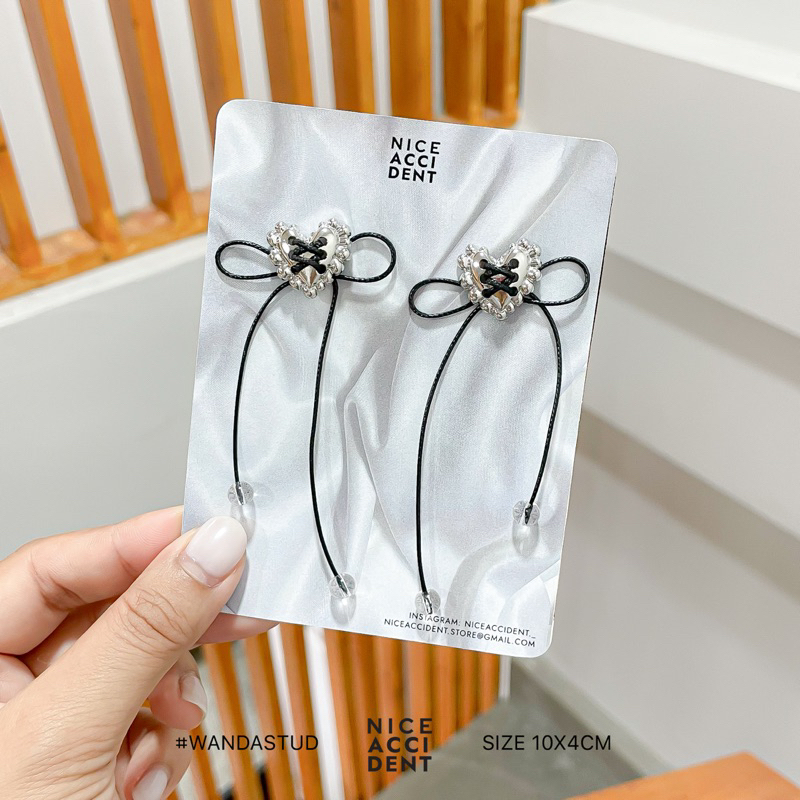 Nice Accident halloween theme with wanda bow stud ต่างหูโบว์ | Shopee ...