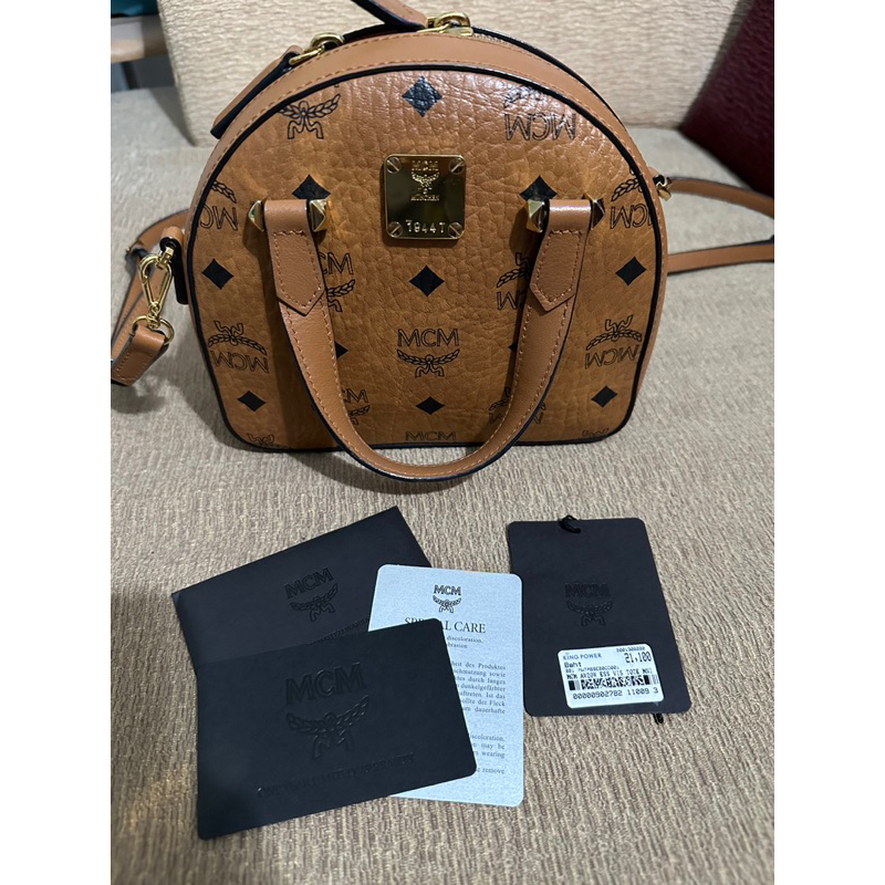 MCM (Half Moon Mini) | Shopee Thailand