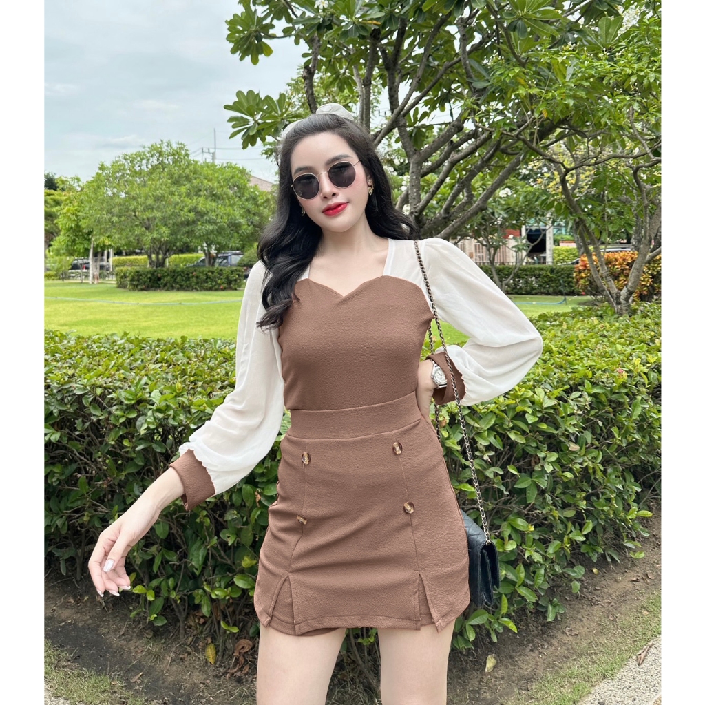 ชุดเซตผ้าวูลเวฟ เสื้อแขนยาวผ้าซีฟองอกทรงหัวใจ+กางเกงกระโปรงแต่งกระดุมไม้ (F72,F73) A2083 ...