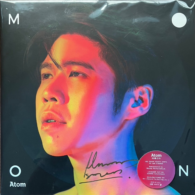 แผ่นเสียง LP Atom - Moon พร้อมลายเซ็น ( รันนัมเบอร์ ) | Shopee Thailand