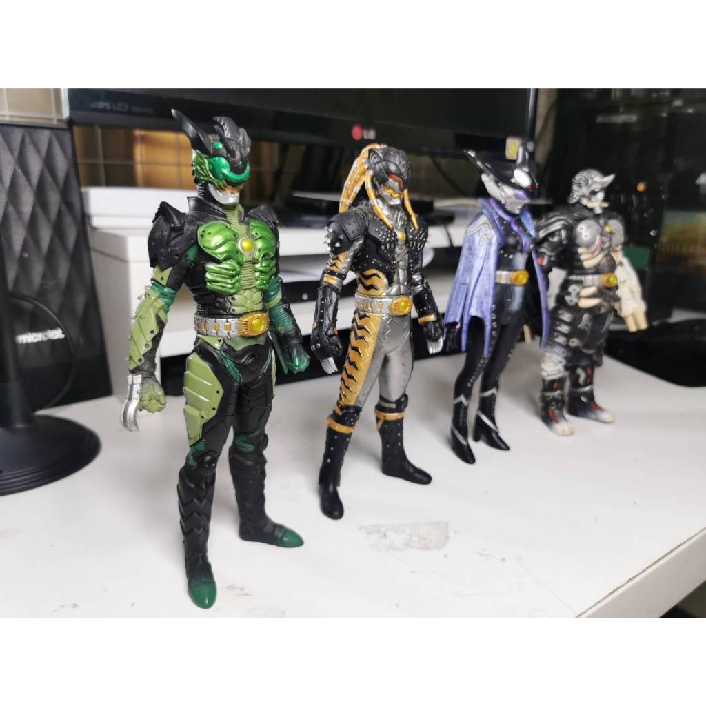 BANDAI KAMEN RIDER OOO RIDER GREED COLLECTION 4 ตัว มือ2 | Shopee Thailand
