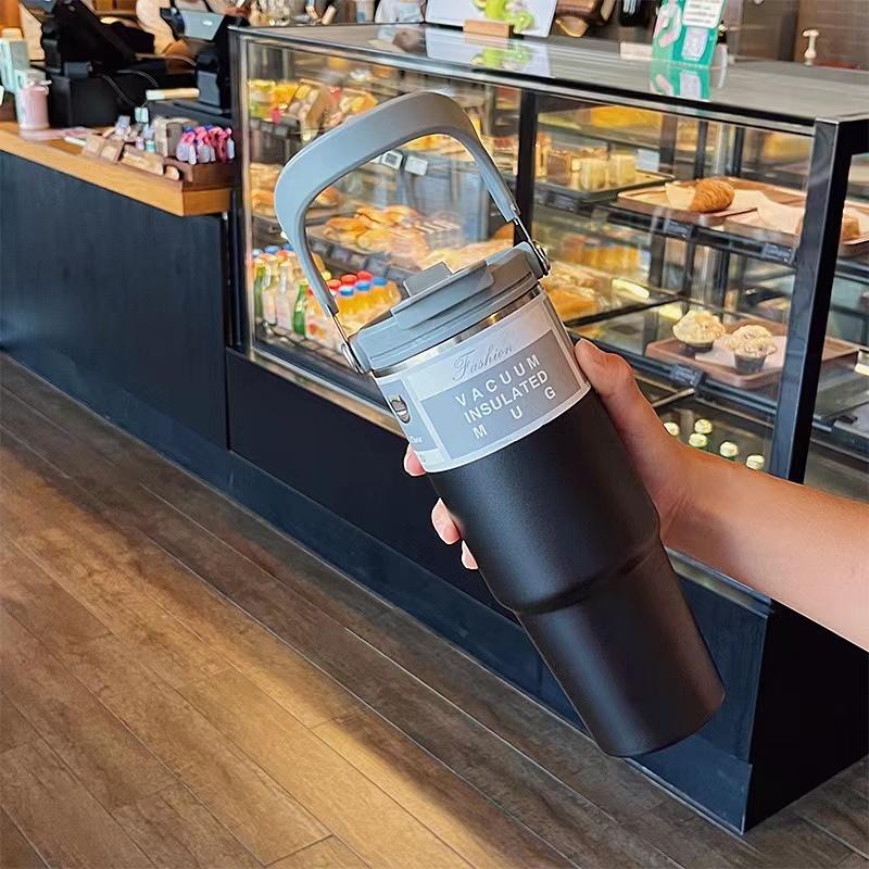 แก้วเก็บความเย็นแบบใหม่มีที่จับ หูหิ้ว ฝา2หัว แก้วกาแฟ แก้วสแตนเลส304 890ml | Shopee Thailand