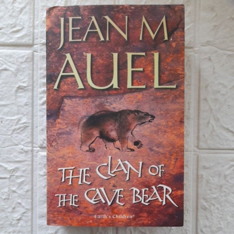 JEAN M. AUEL THE CLAN OF THE CAVE BEAR | Shopee Thailand