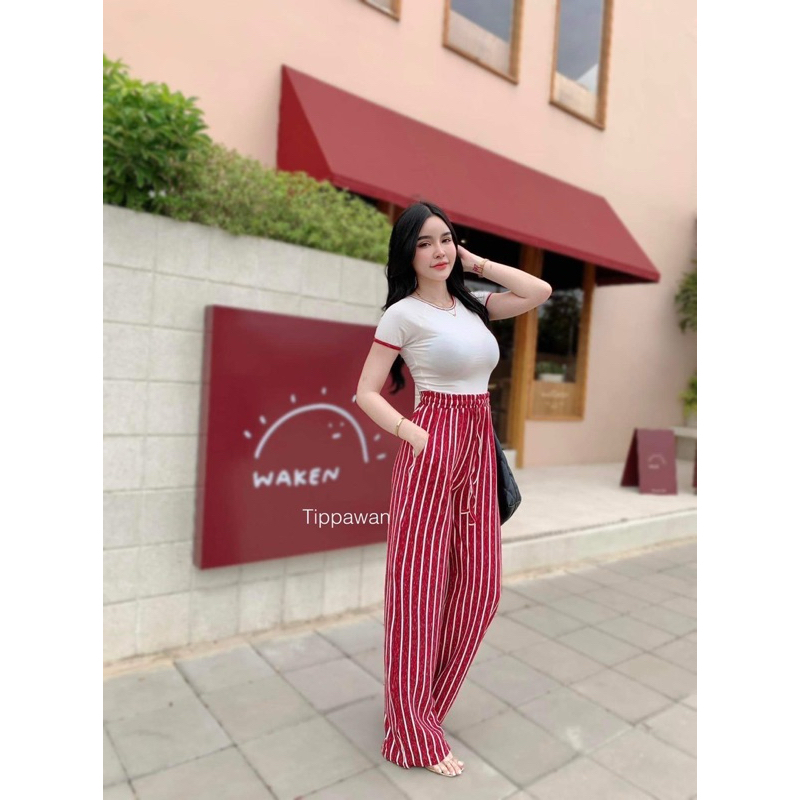 Tippawan Basic Set อีกแล้วจ้าชุดนี้ เสื้อครอปกุ้นแขนแดงมาพร้อมกางเกงขากระบอกทรงตรง ใส่แล้วโกง ...
