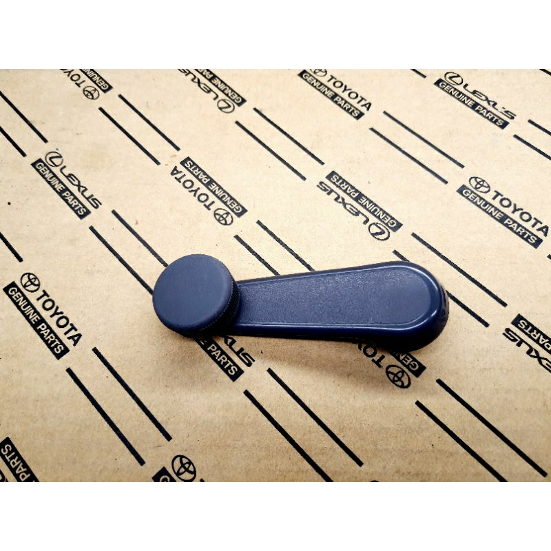 มือหมุนกระจก พลาสติก รองมือหมุน ของแท้ Toyota Tiger SportCruiser สีเทา ...