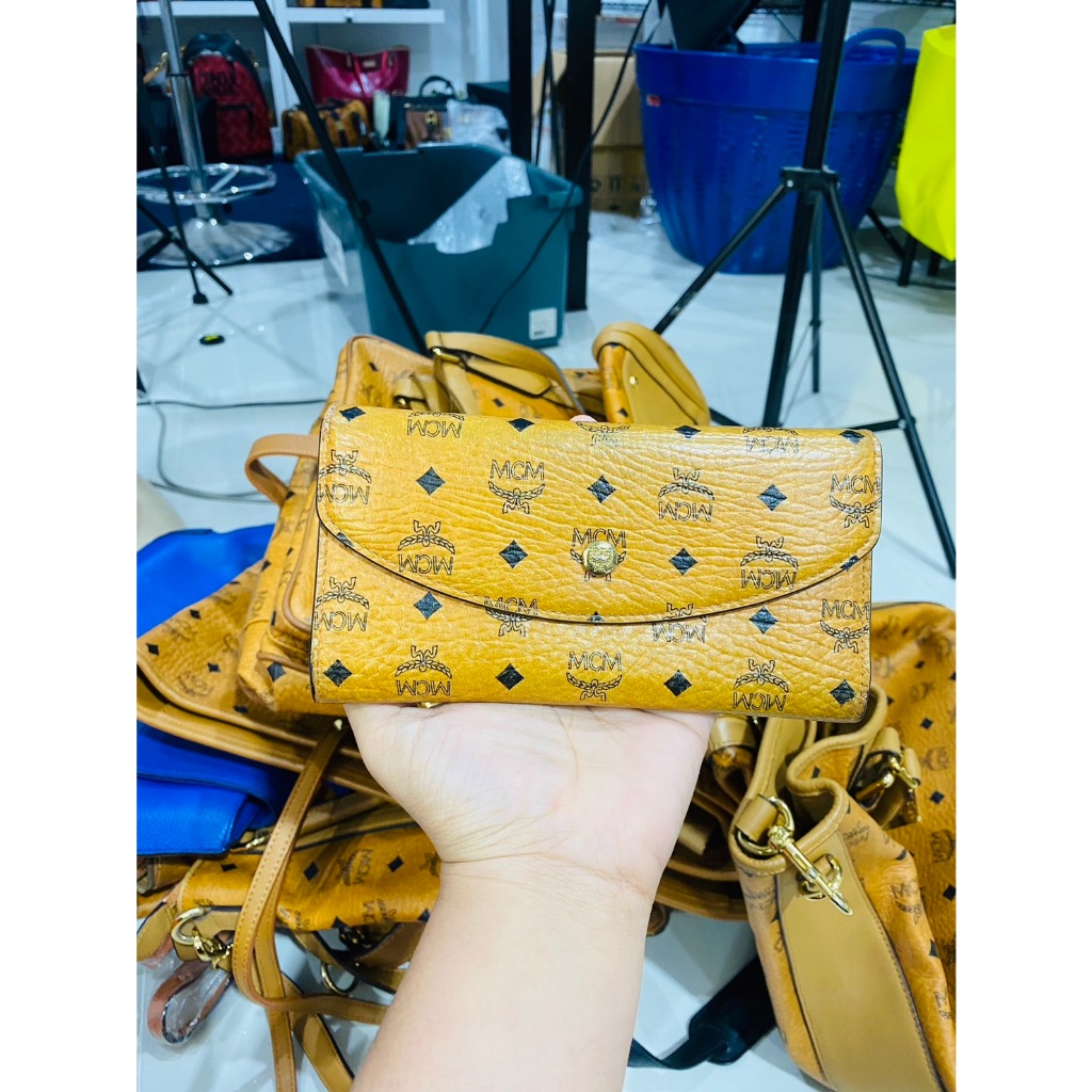 B97 กระเป๋าlสตางค์แบรนด์ MCM B97 กระเป๋าlสตางค์แบรนด์ MCM .. | Shopee ...