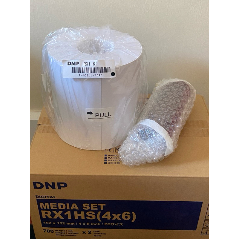 กระดาษDNP รุ่นRX1HS และ RX1 กระดาษพร้อมRebbon ขนาด 4x6 นิ้ว 1 ม้วน พิมพ์ได้ม้วนละ 700 รูป ...