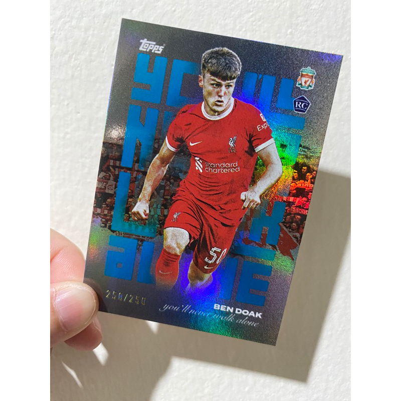 การ์ดนักฟุตบอลใบรัน Topps Liverpool Team Set 2023-2024 | Gold Drip ...