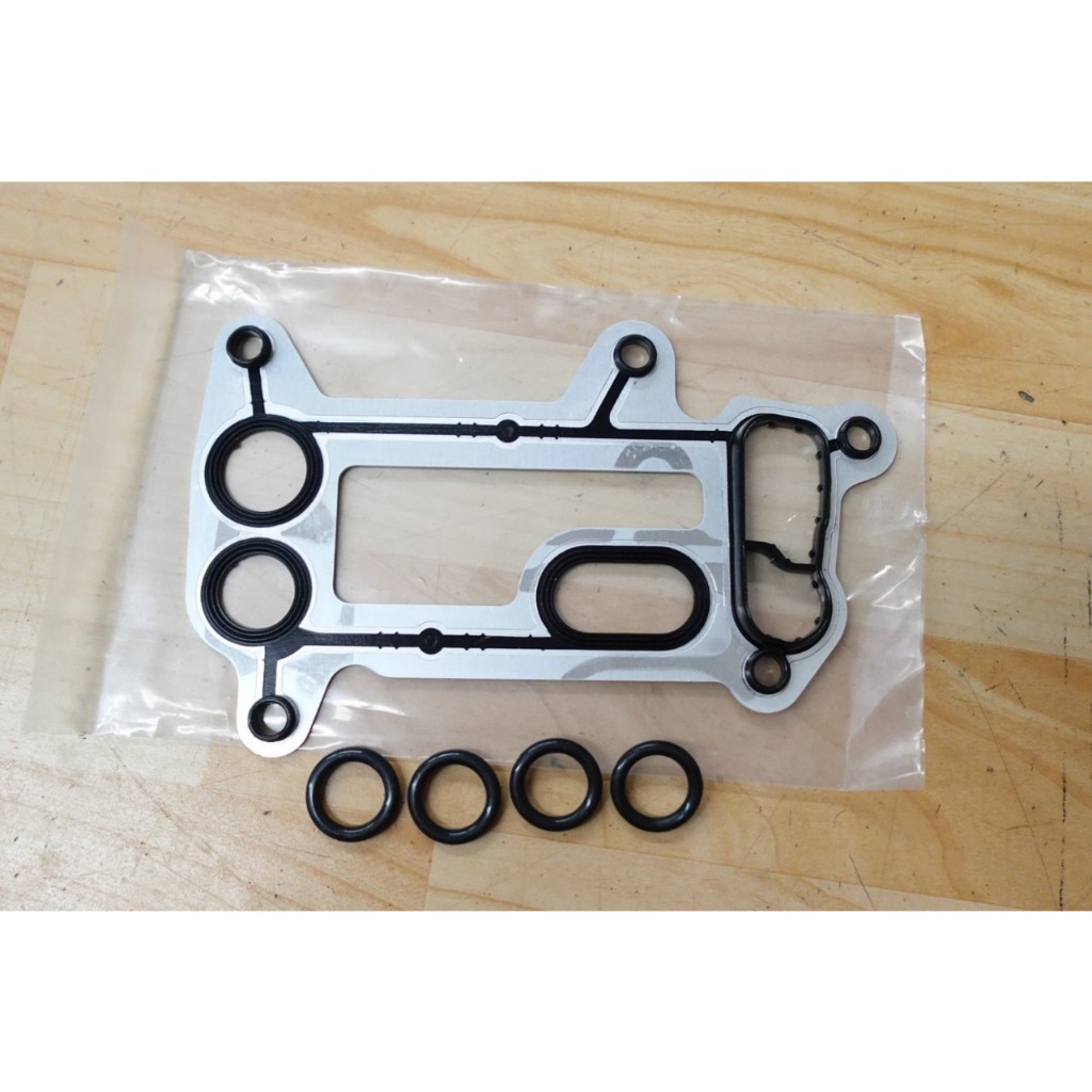 ปะเก็นออยล์คูลเลอร์(Engine Oil Cooler Gasket) BMW Series 1 E81/E82/E87 ...