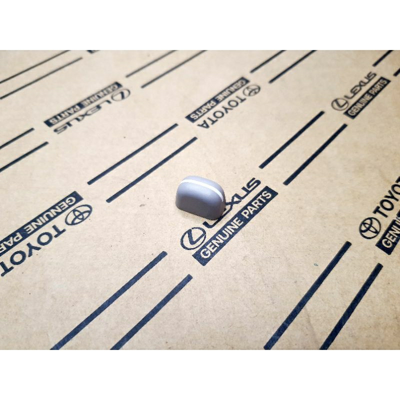 ปุ่มปรับแอร์ ปุ่มเลื่อนแอร์ หลัง ของแท้ Toyota Fortuner สีเทา | Shopee ...