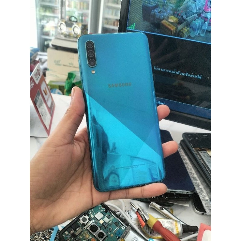 samsung galaxy a30 s ram 4 64 GB ใช้งานปกติทุกอย่างสนใจทักมาสอบถาม ...