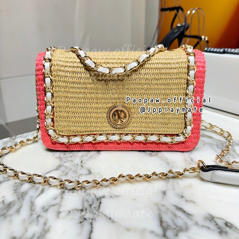 LYN กระเป๋าสะพาย LYN รุ่น Semona Crossbody S : LL24FBF008 แท้จากชอป พร้อมอุปกรณ์ | Shopee Thailand