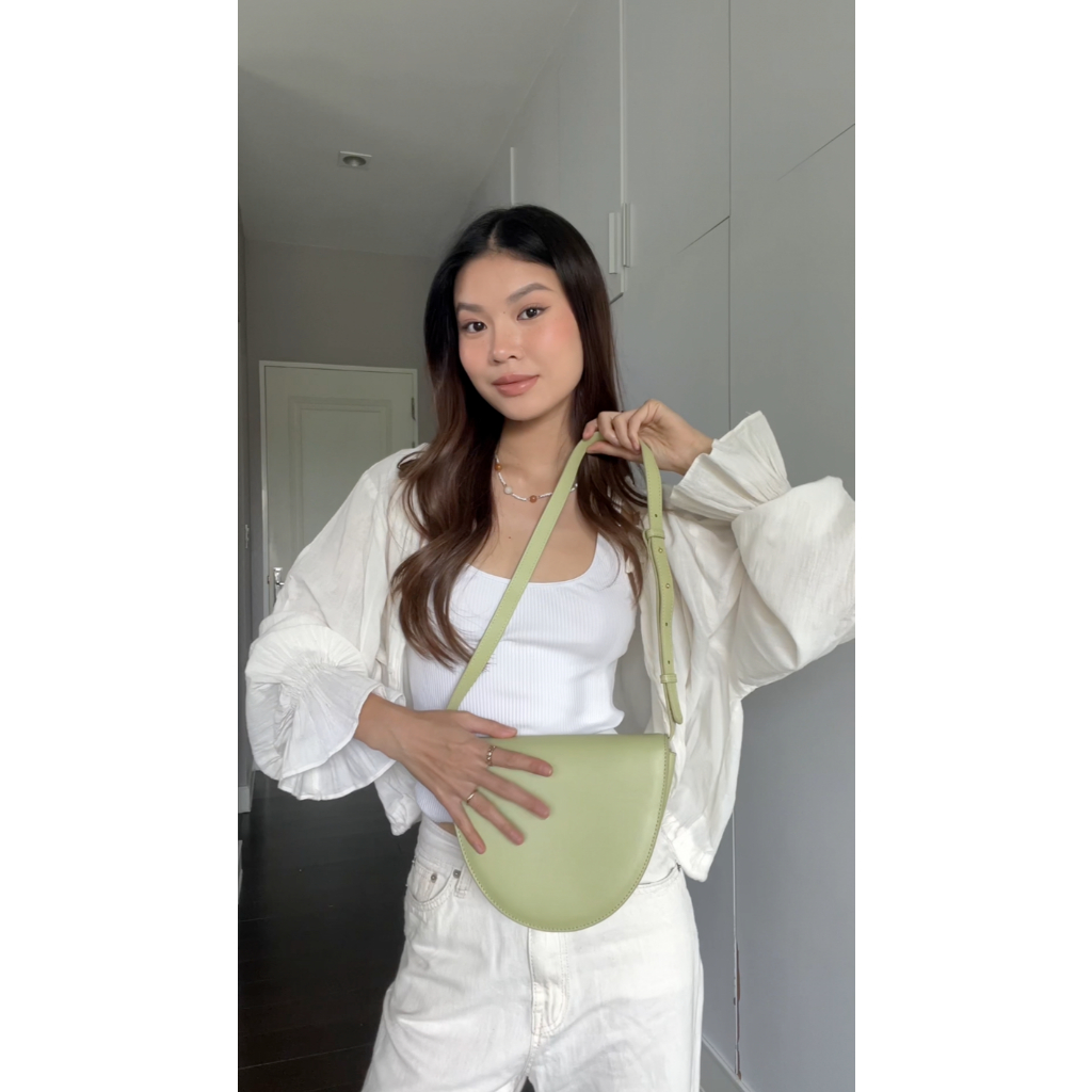 Muse Aria Gibbous Shoulder Bag กระเป๋าสะพายหนังแท้ สะพายข้าง สไตล์เกาหลี | Shopee Thailand