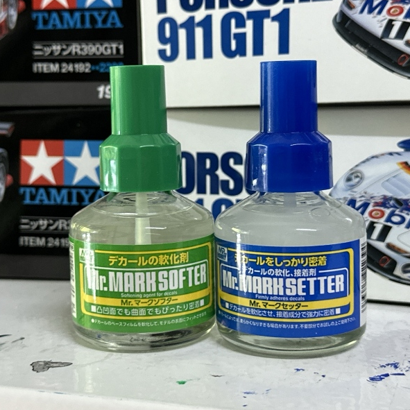 น้ำยาช่วยติดดีคอล MR.MARK SETTER และ MR.MARK SOFTER เป็นรุ่นใหม่ขวดกลม ...